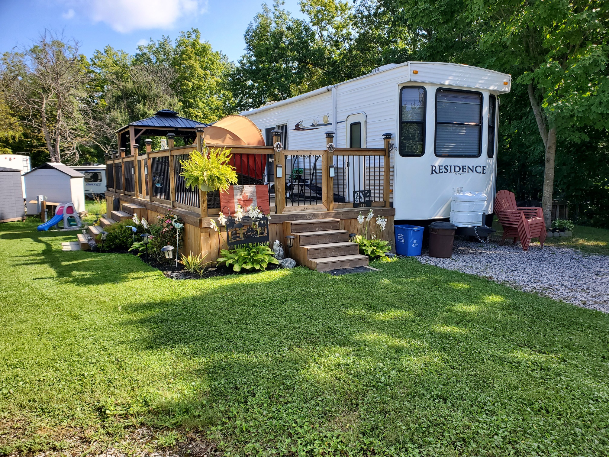 B158 front view – Paradise Valley